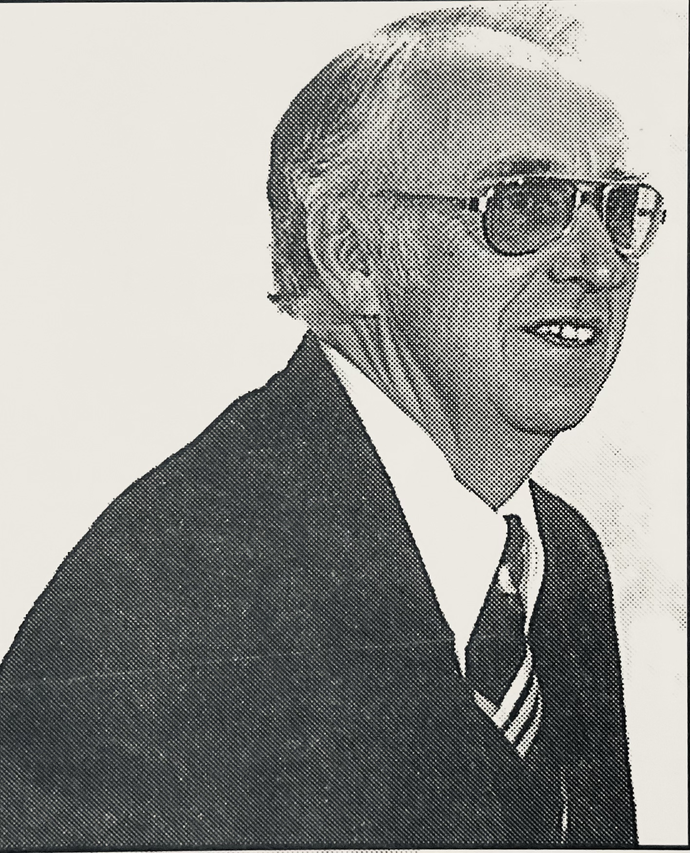 Howard Devol – Class of 2001 – Mid-Ohio Valley Sports Hall of Fame